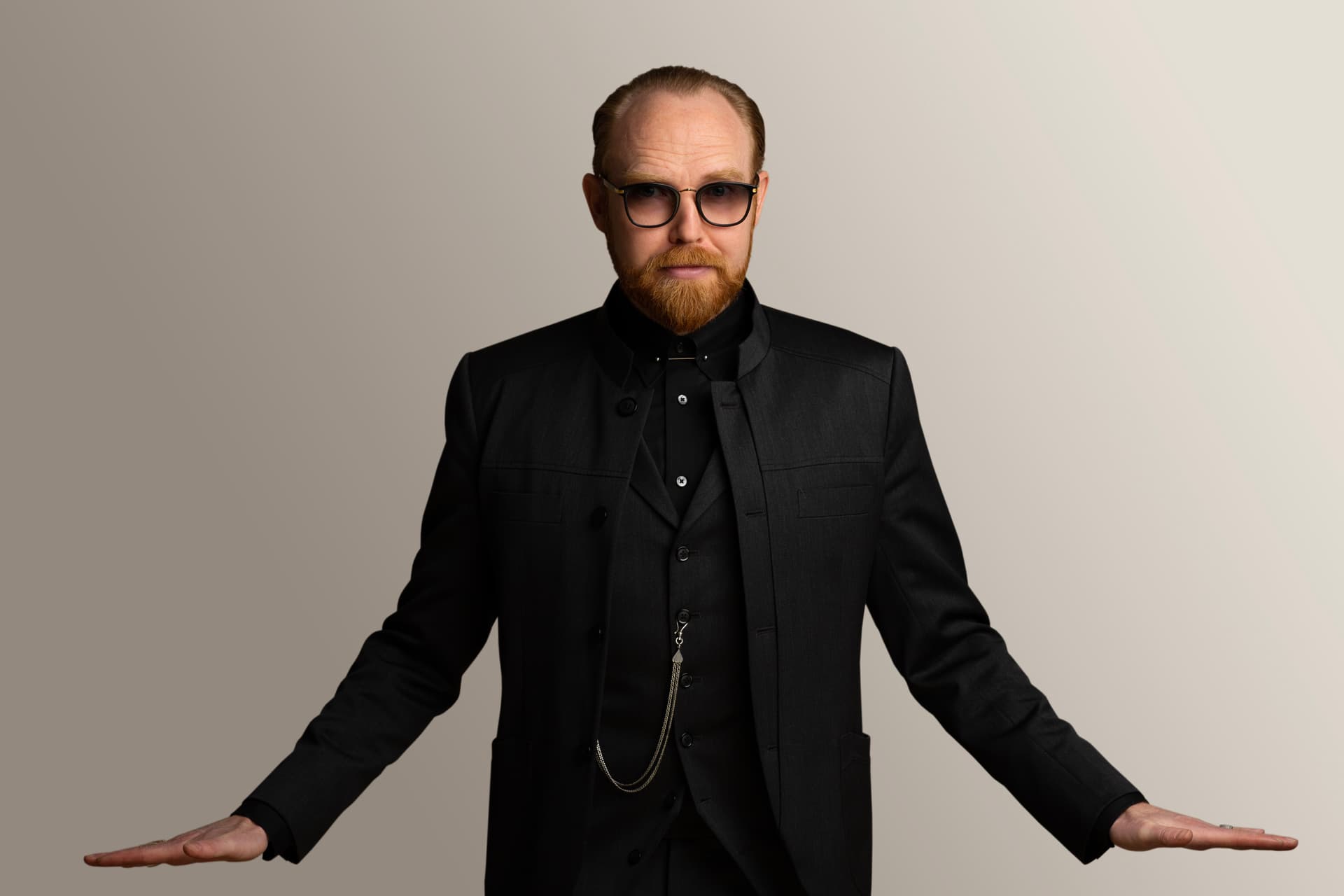 Officiel booking af Jan Hellesøe | Direkte og eksklusivt kun hos ...